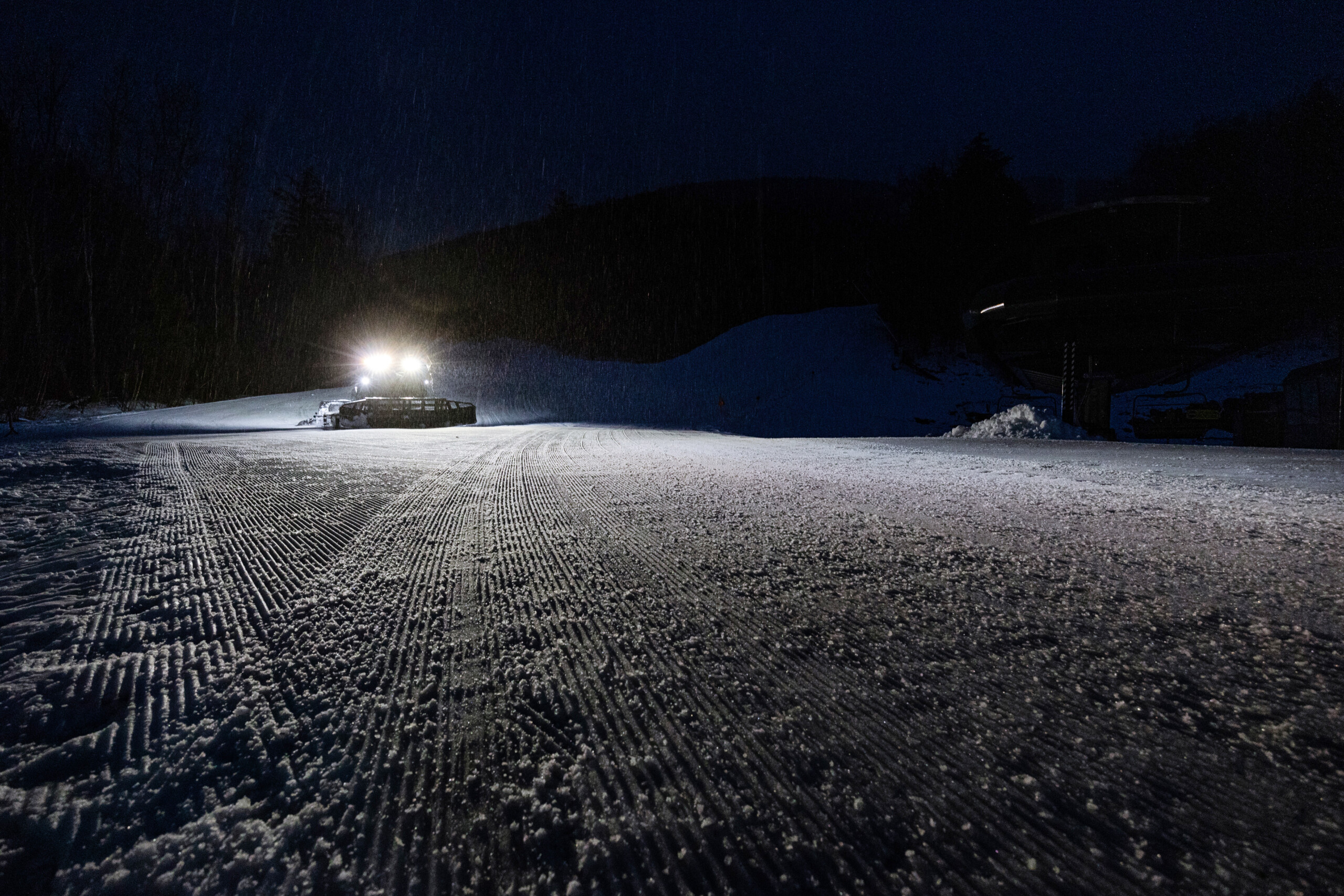 Crushing for Corduroy: A Night in the Life of a Snow Cat Driver - New ...