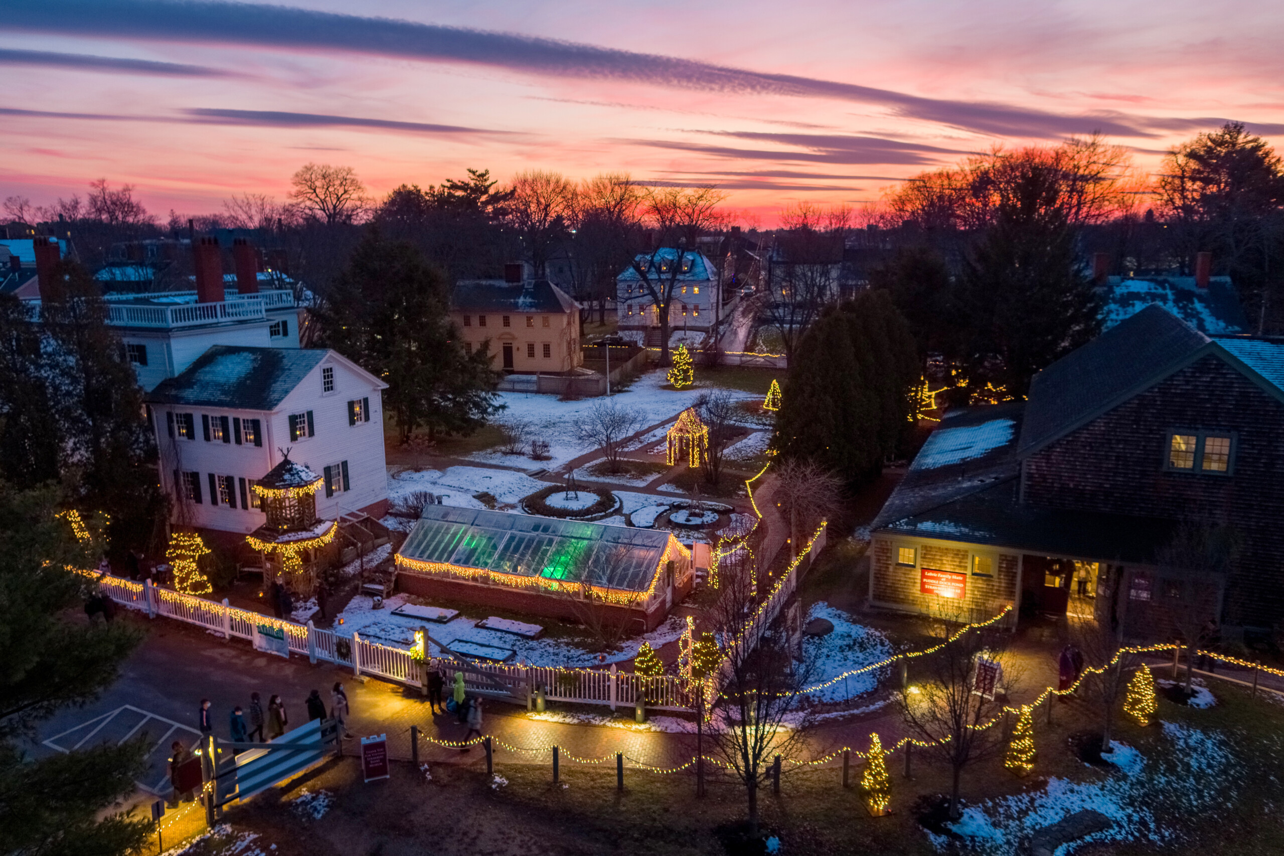 Strawbery Banke's Candlelight Stroll is Back for Another Season - New ...